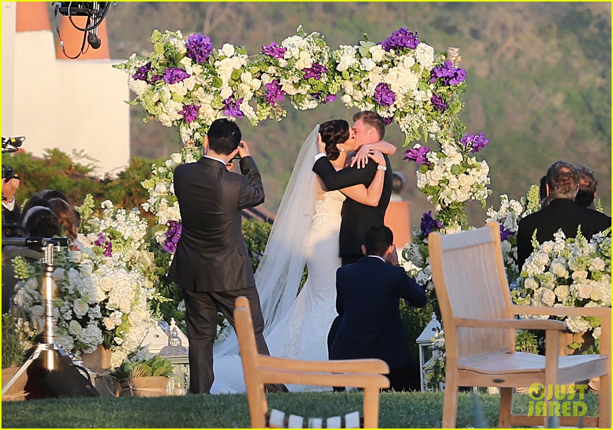 Backstreet Boys' Nick Carter is Married - Wedding Photos Here!: Photo ...