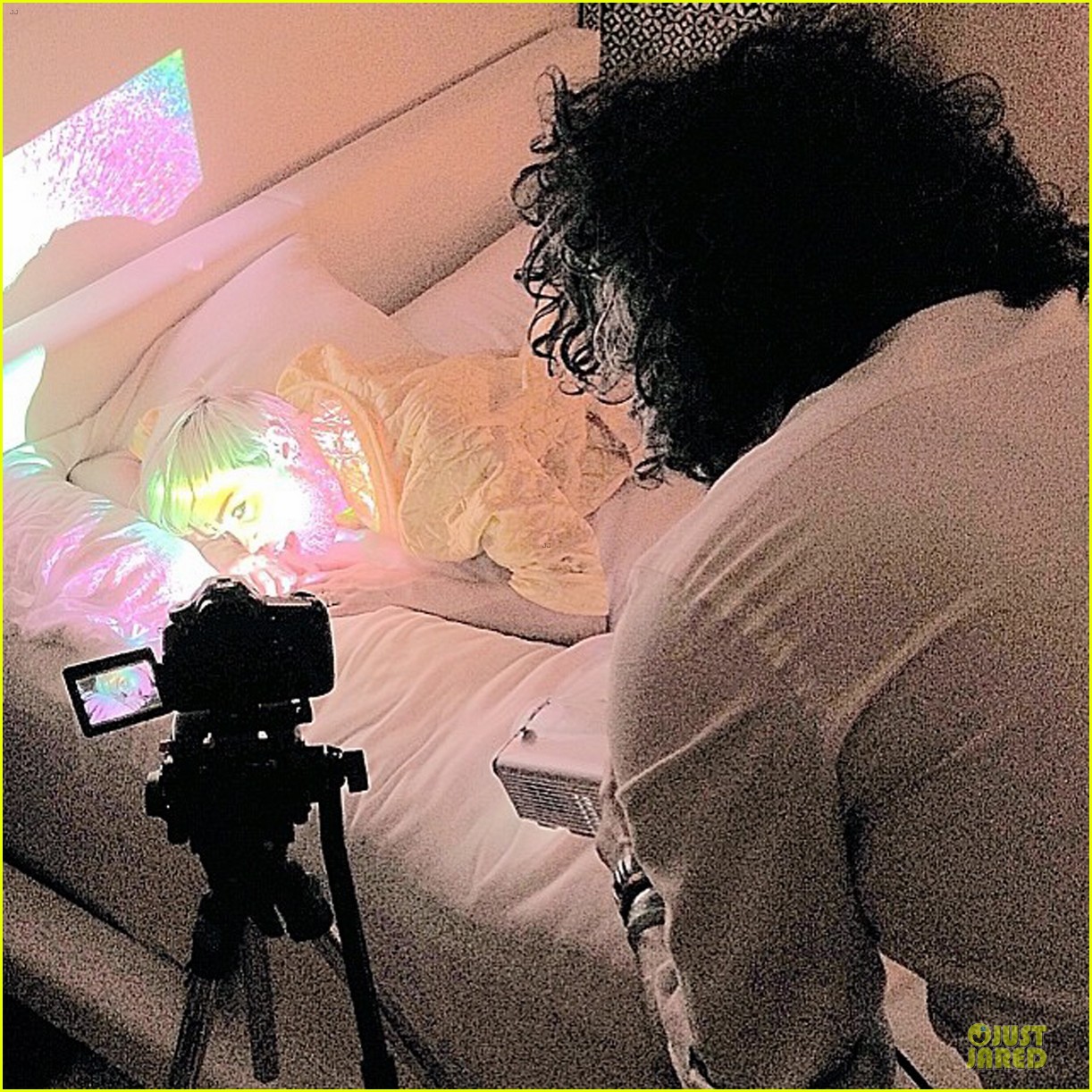 Miley Cyrus Enjoys the Bright Lights in Bed After Hospital Release ...