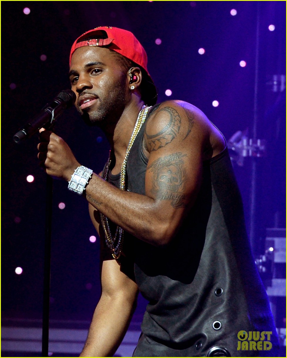 Jason Derulo Rips Off His Shirt After Jordin Sparks Joins Him for ...