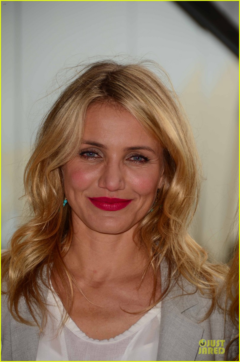 Cameron Diaz & Kate Upton Go Down Under for 'Other Woman' Photo Call ...
