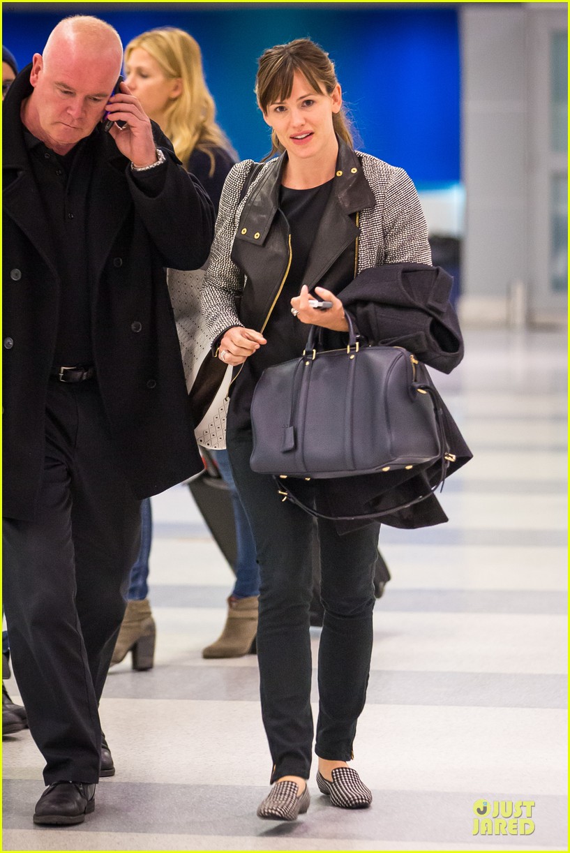 Jennifer Garner Loved Being in Cleveland for 'Draft Day'!: Photo ...