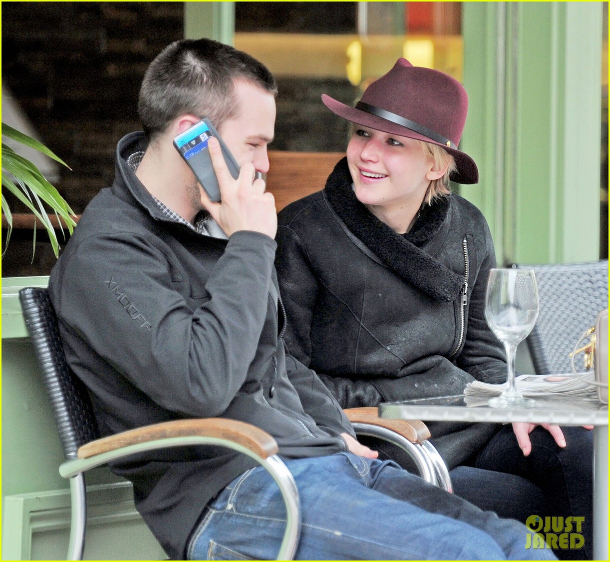 Jennifer Lawrence & Nicholas Hoult Hold Hands, Look So in Love in ...