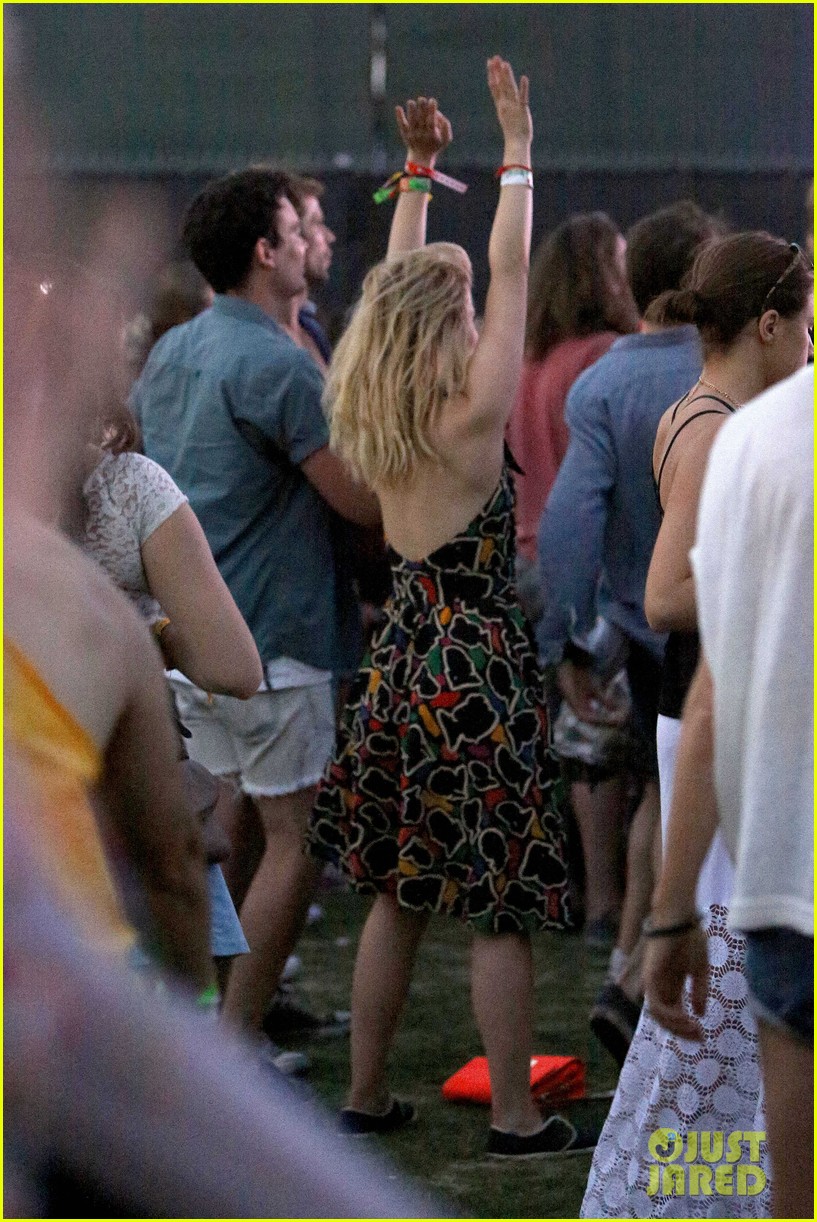 Joe Jonas & Dianna Agron: Desert Pool Party Pals at Coachella!: Photo ...