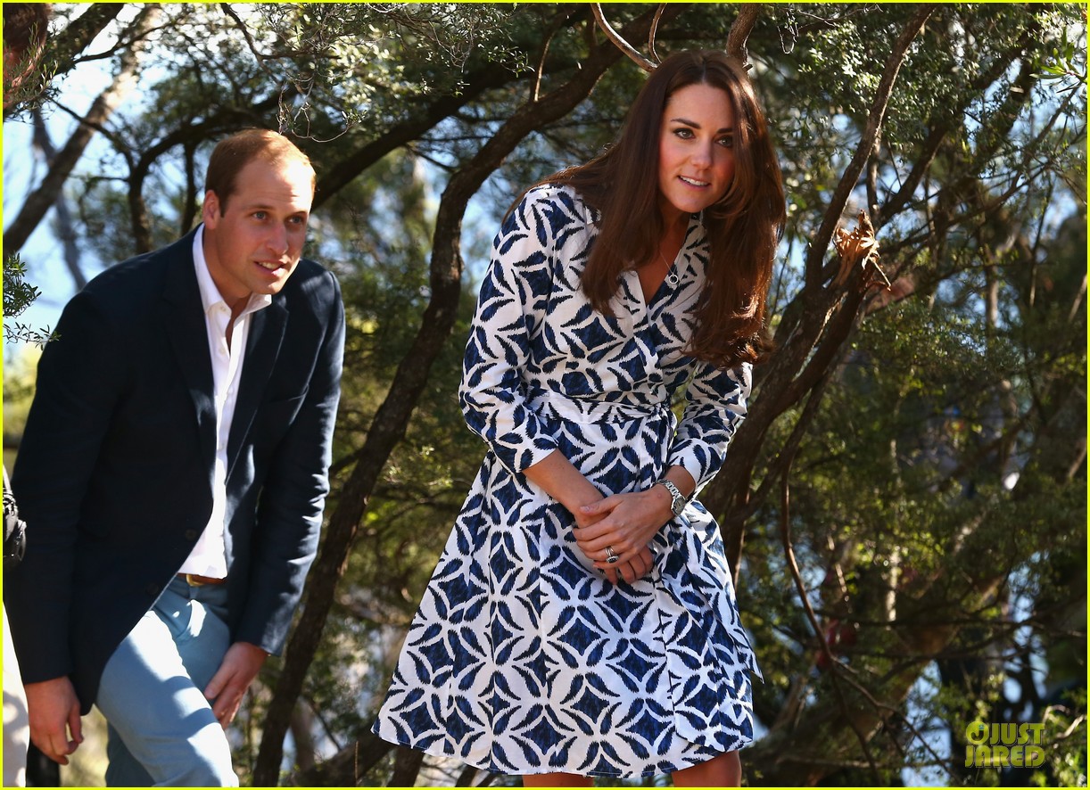 Kate Middleton & Prince William Help Plant a Tree in Australia!: Photo ...