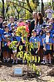 Kate Middleton & Prince William Help Plant a Tree in Australia!: Photo ...