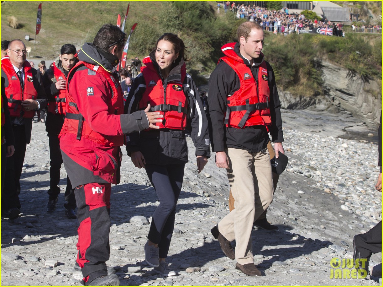 Kate Middleton & Prince William Continue Busy Sunday with Speed Boat ...
