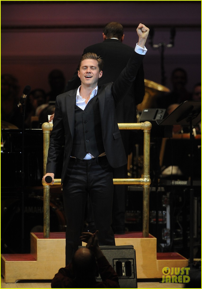 Aaron Tveit & Matthew Morrison Headline a 'Hairspray' Reunion at ...