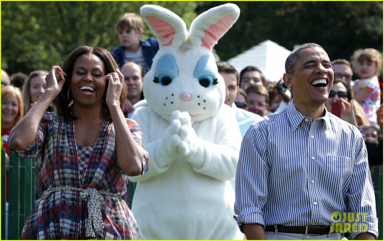 Michelle Obama Brings the First Dogs to the White House Easter Egg Roll ...