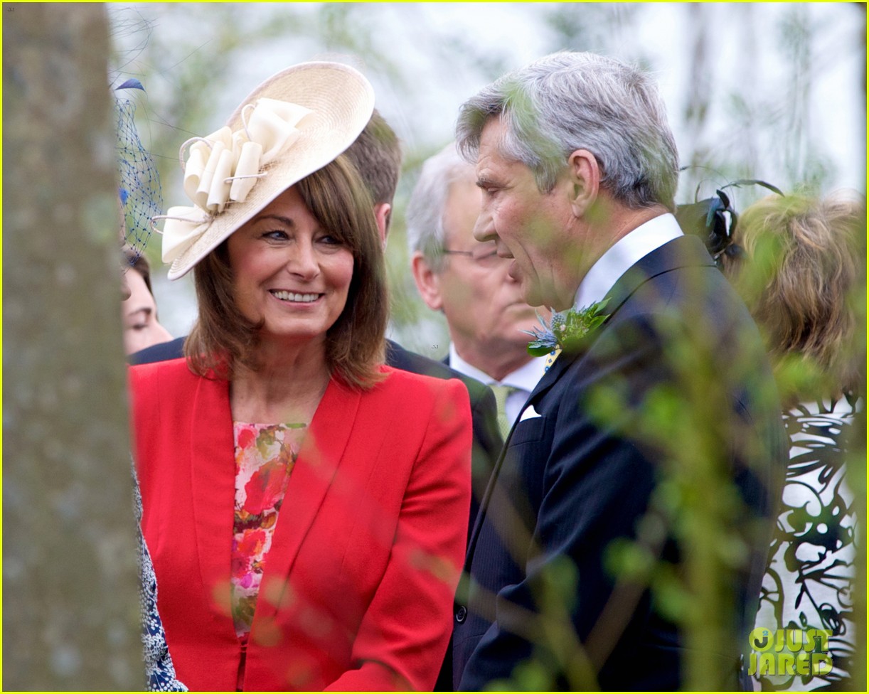 Pippa Middleton Goes Green for Her Friend's Wedding!: Photo 3101731 ...
