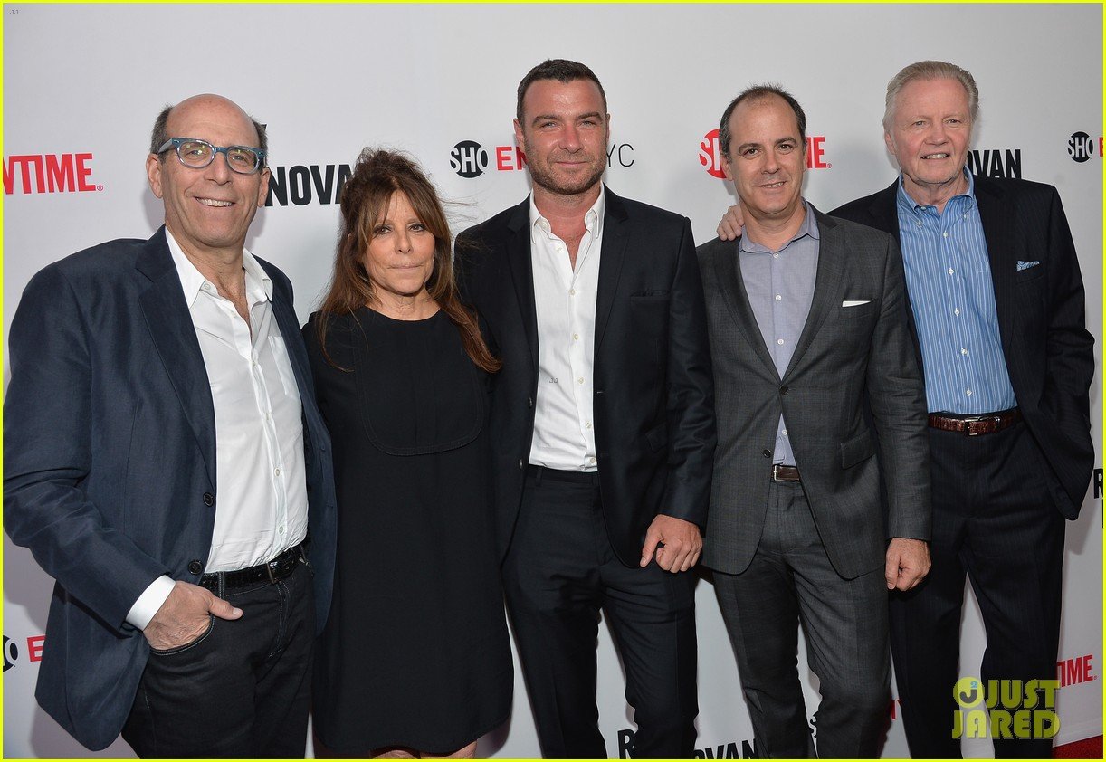 Liev Schreiber Reunites with 'Ray Donovan' Cast at Exclusive Screening ...