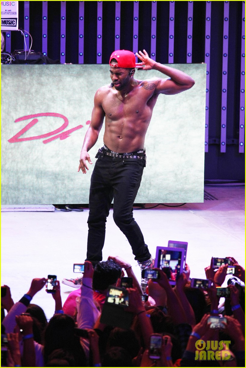 Jordin Sparks Jason Derulo Look So In Love But Aren t Engaged Just Yet Photo 3093813 jordin-sparks-jason-derulo-look-so-in-love-but-aren-t-engaged-just-yet-photo-3093813
