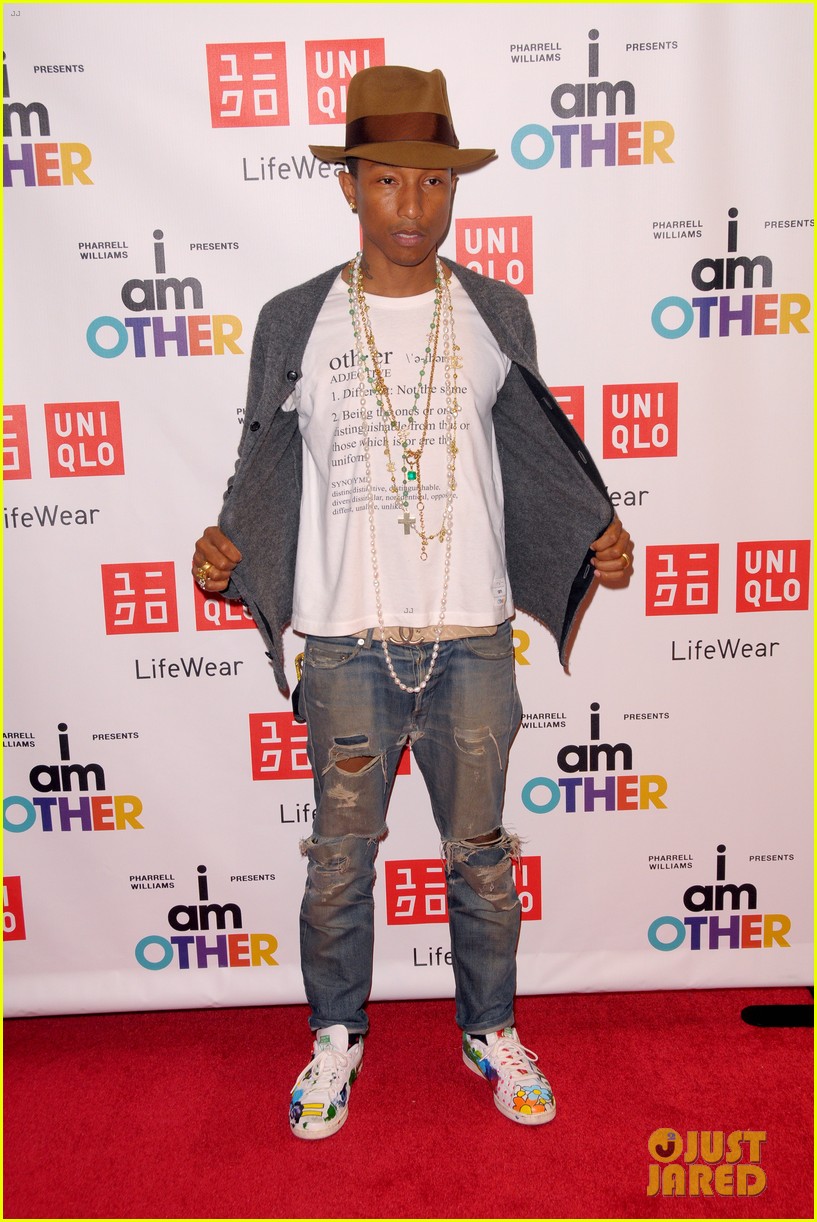 Pharrell Williams Doesn't Disappoint in His Signature Hat at 'I Am ...