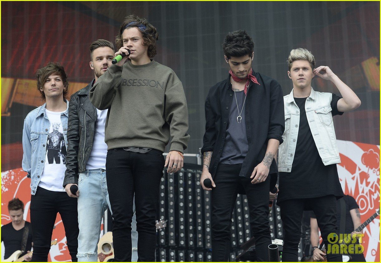 One Direction: Radio 1's Big Weekend Concert Pics!: Photo 3121257 ...