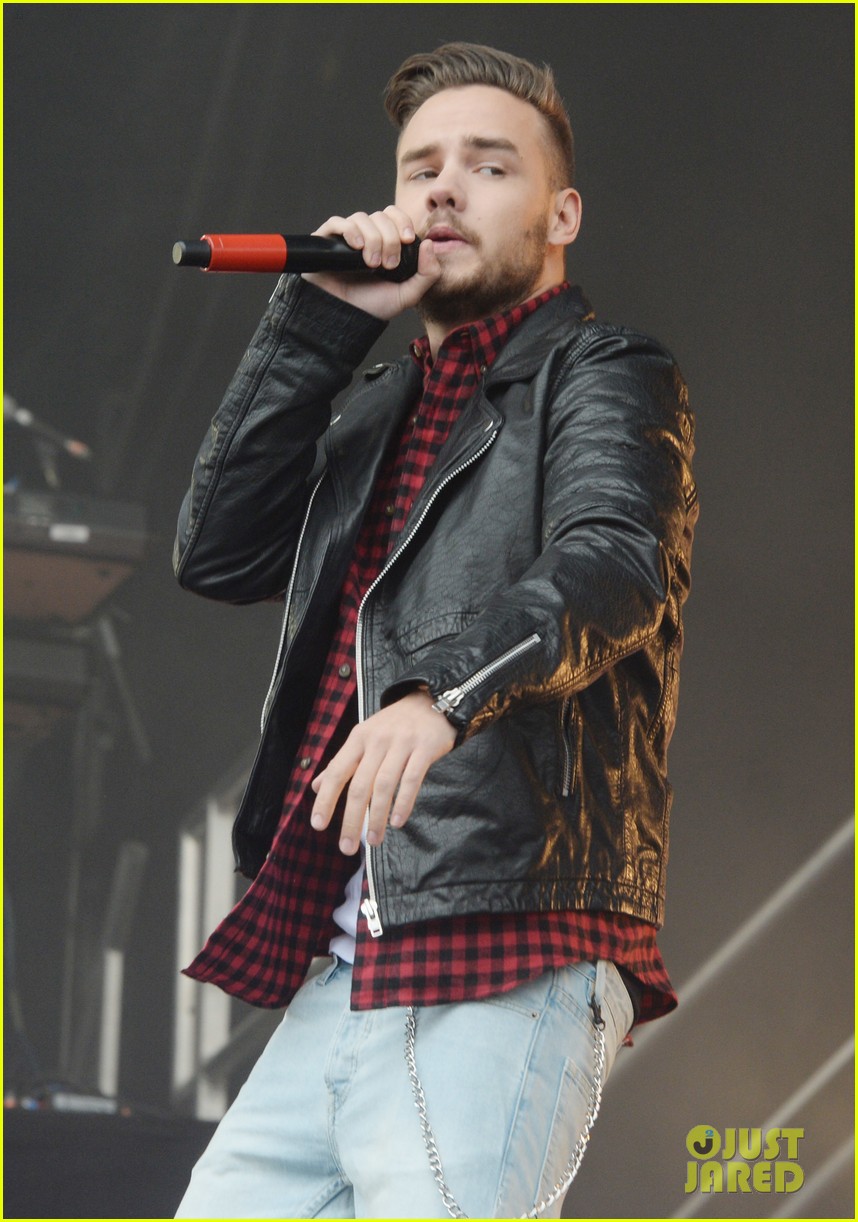 One Direction: Radio 1's Big Weekend Concert Pics!: Photo 3121263 ...