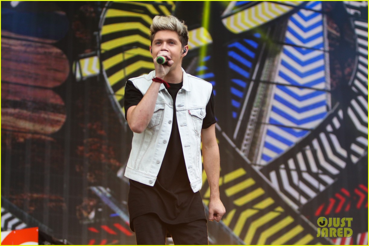 One Direction: Radio 1's Big Weekend Concert Pics!: Photo 3121276 ...