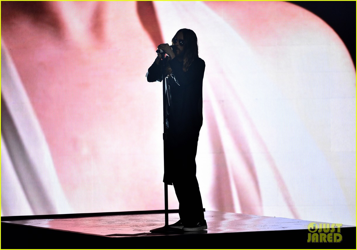 Thirty Seconds to Mars Perform 'City of Angels' at iHeartRadio Music ...