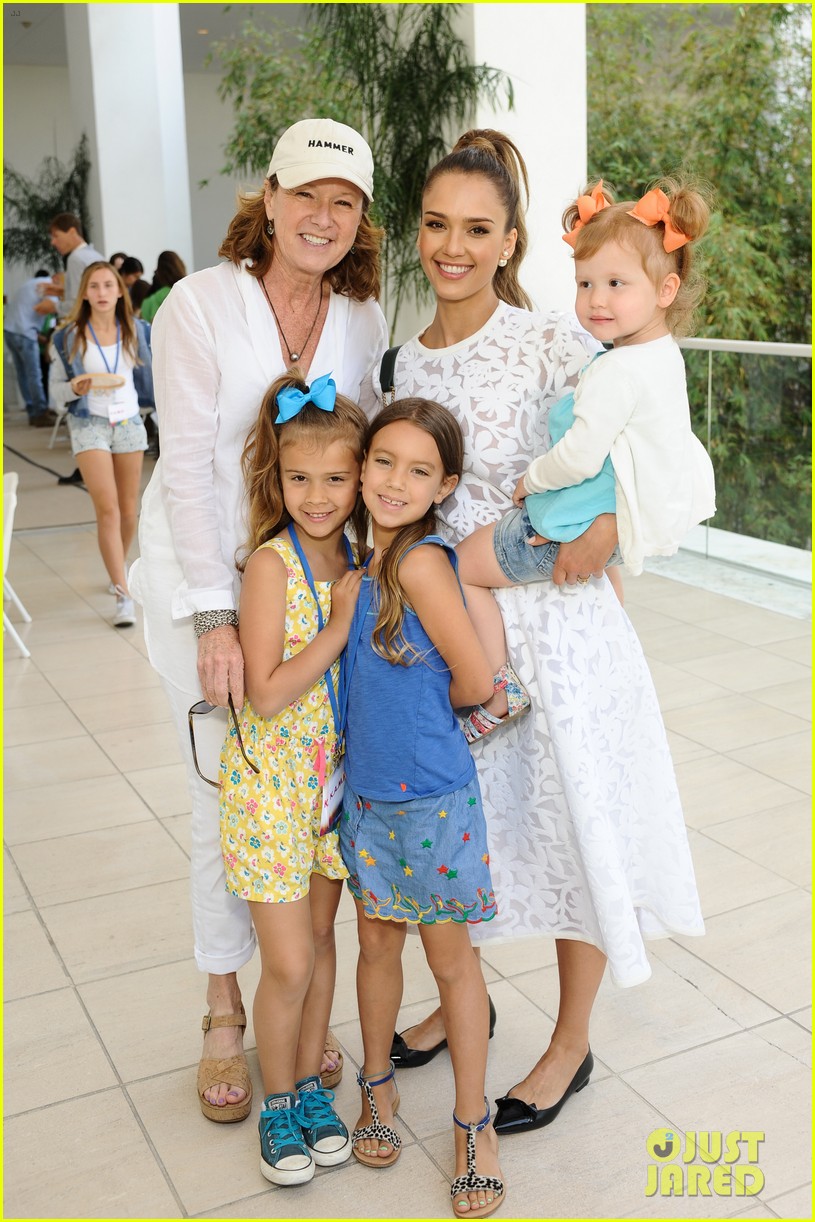 Jessica Alba Makes It a Family Affair at the Hammer Museum!: Photo ...