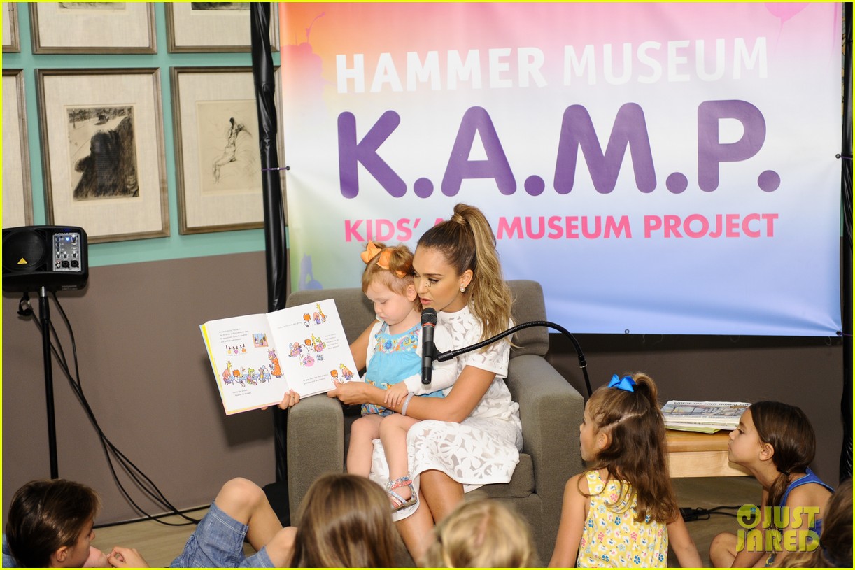 Jessica Alba Makes It a Family Affair at the Hammer Museum!: Photo ...