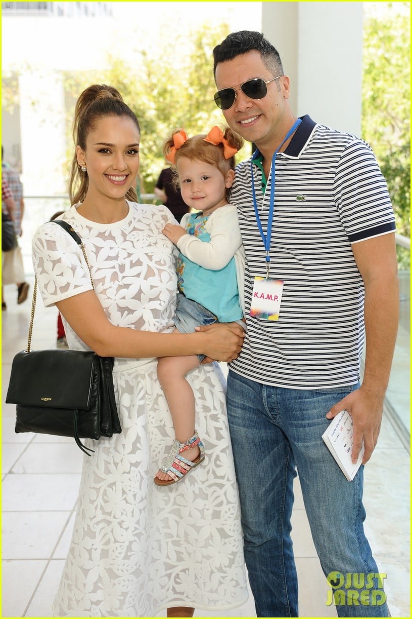 Jessica Alba Makes It a Family Affair at the Hammer Museum!: Photo ...