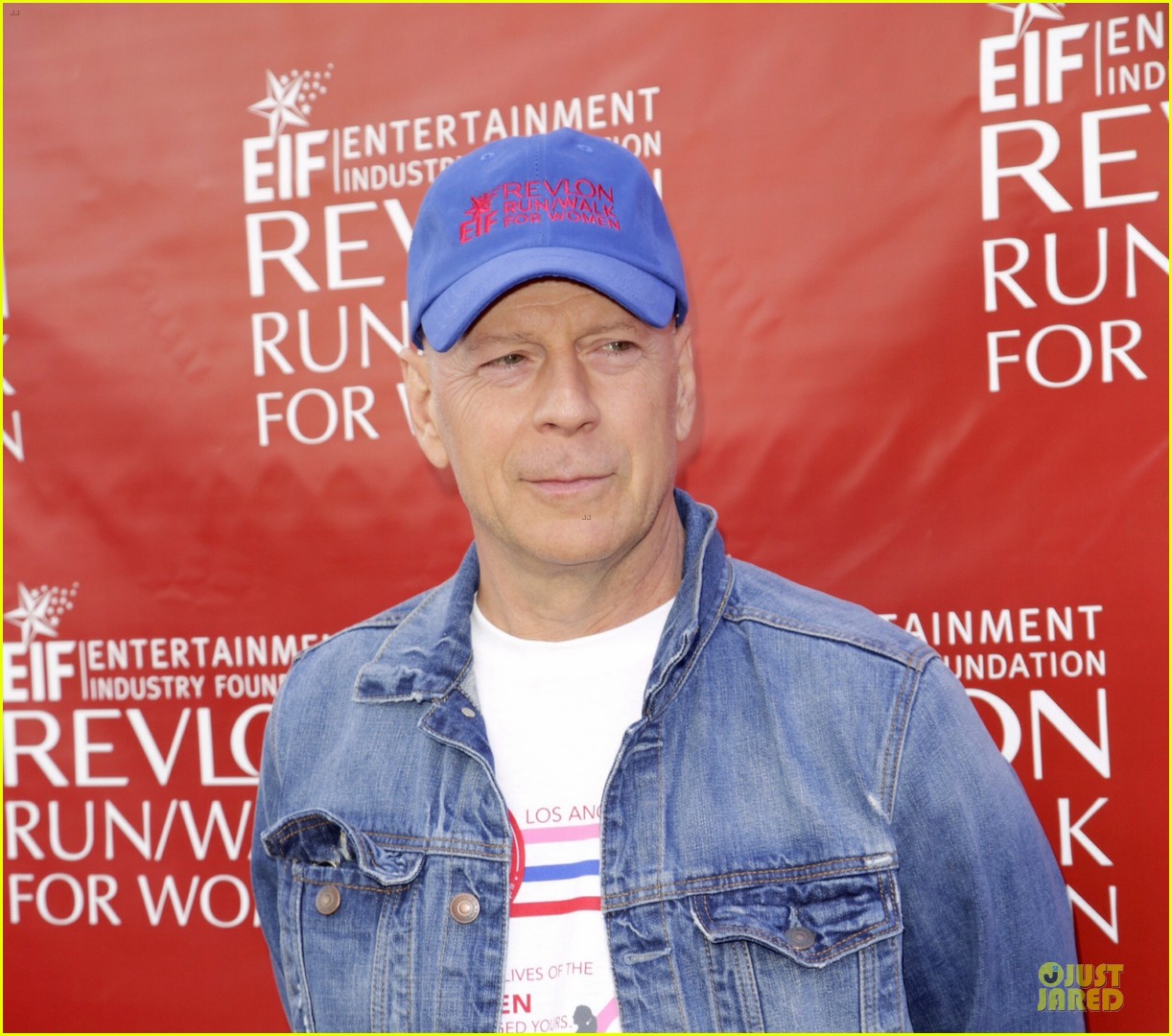 Halle Berry Leans On Bruce Willis at EIF Revlon Run/Walk!: Photo ...