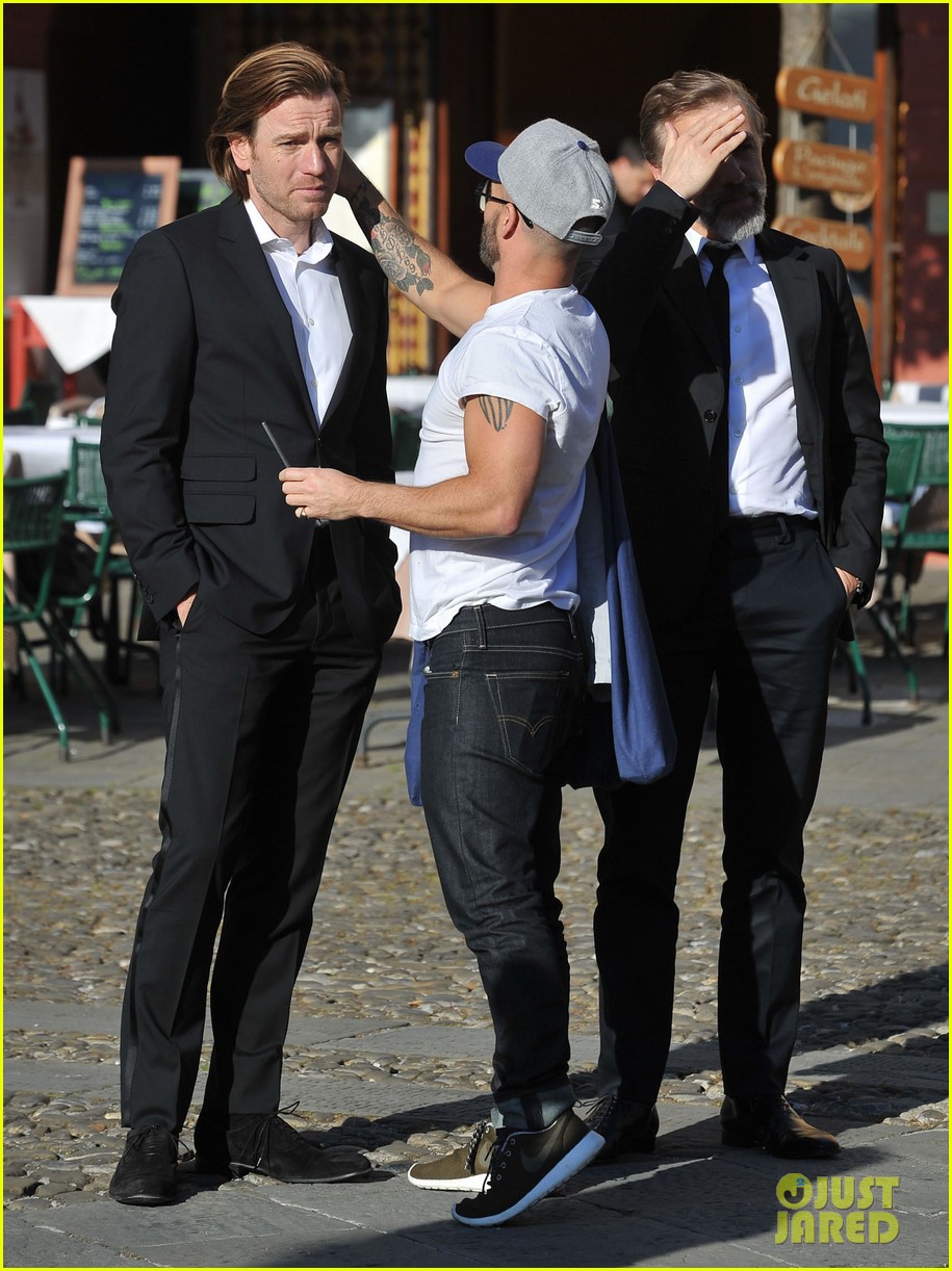 Emily Blunt & Cate Blanchett Film a Watch Commercial in Italy: Photo ...