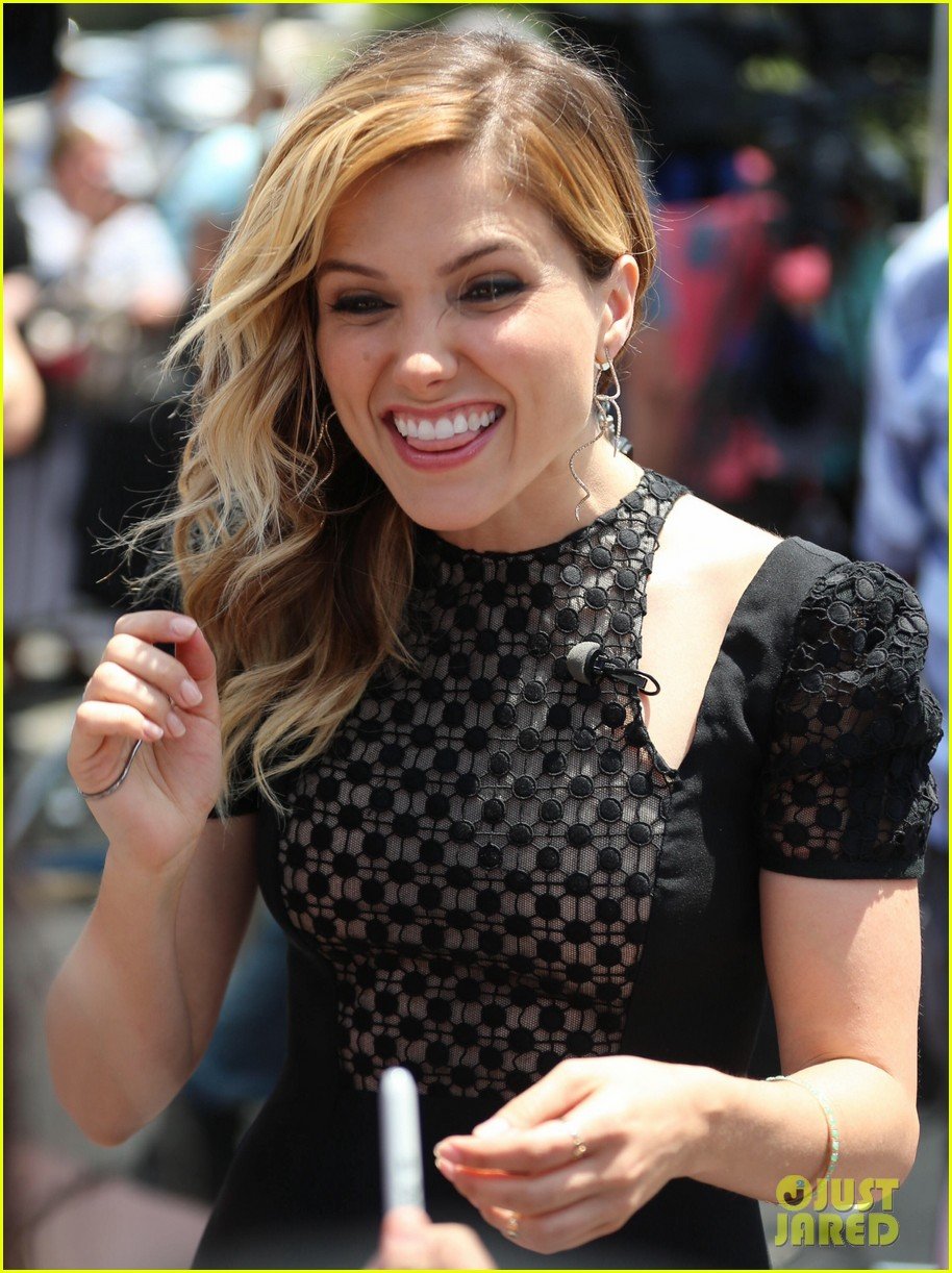 Sophia Bush Handcuffs Mario Lopez During 'Extra' Interview!: Photo ...