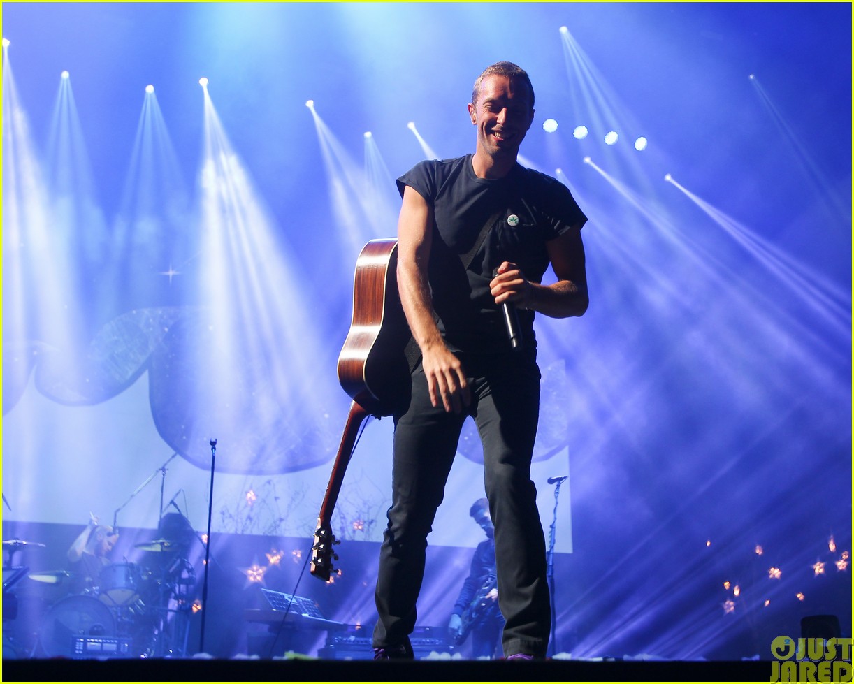 Coldplay & Pharrell Bring 'Happy' to BBC Radio 1's Big Weekend!: Photo ...