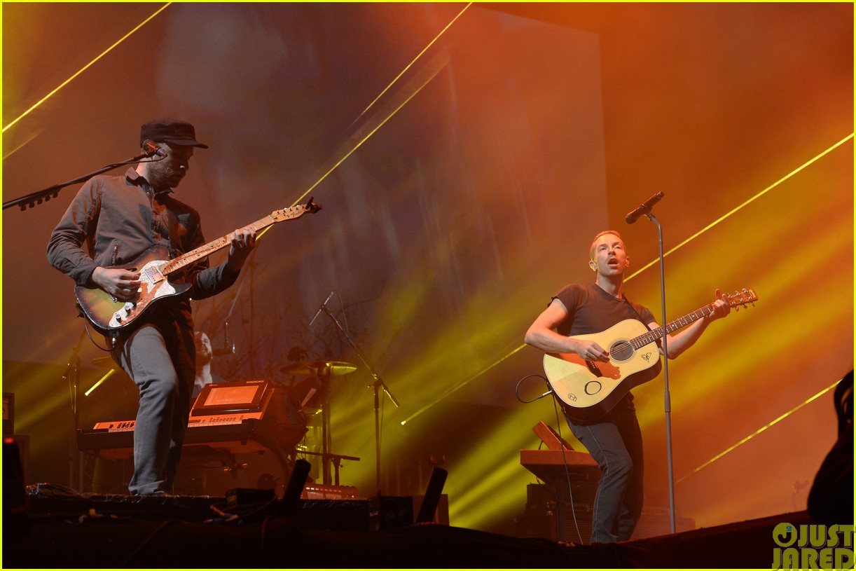 Coldplay & Pharrell Bring 'Happy' to BBC Radio 1's Big Weekend!: Photo ...