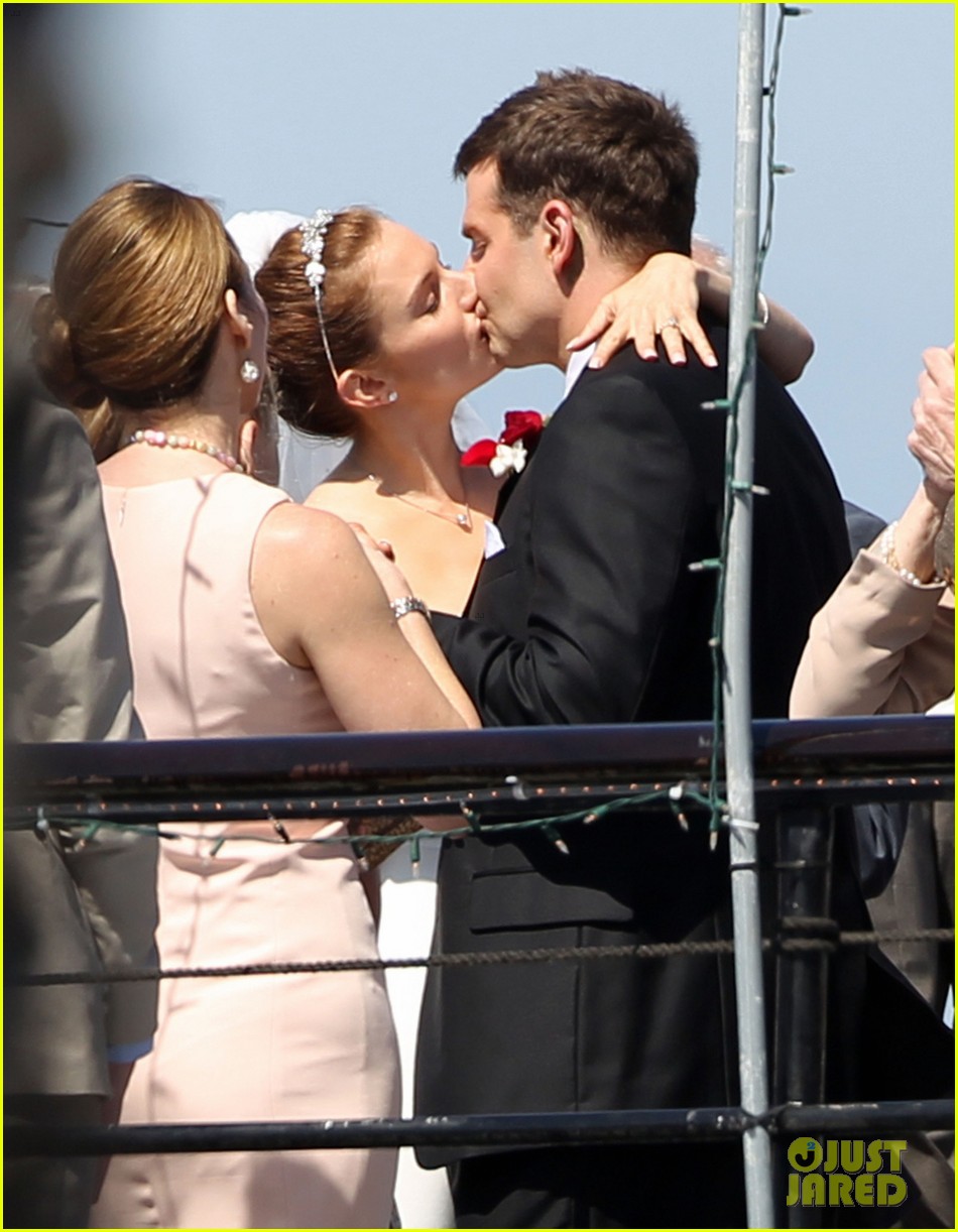 Bradley Cooper & Sienna Miller Just Got Married... for a Movie!: Photo ...