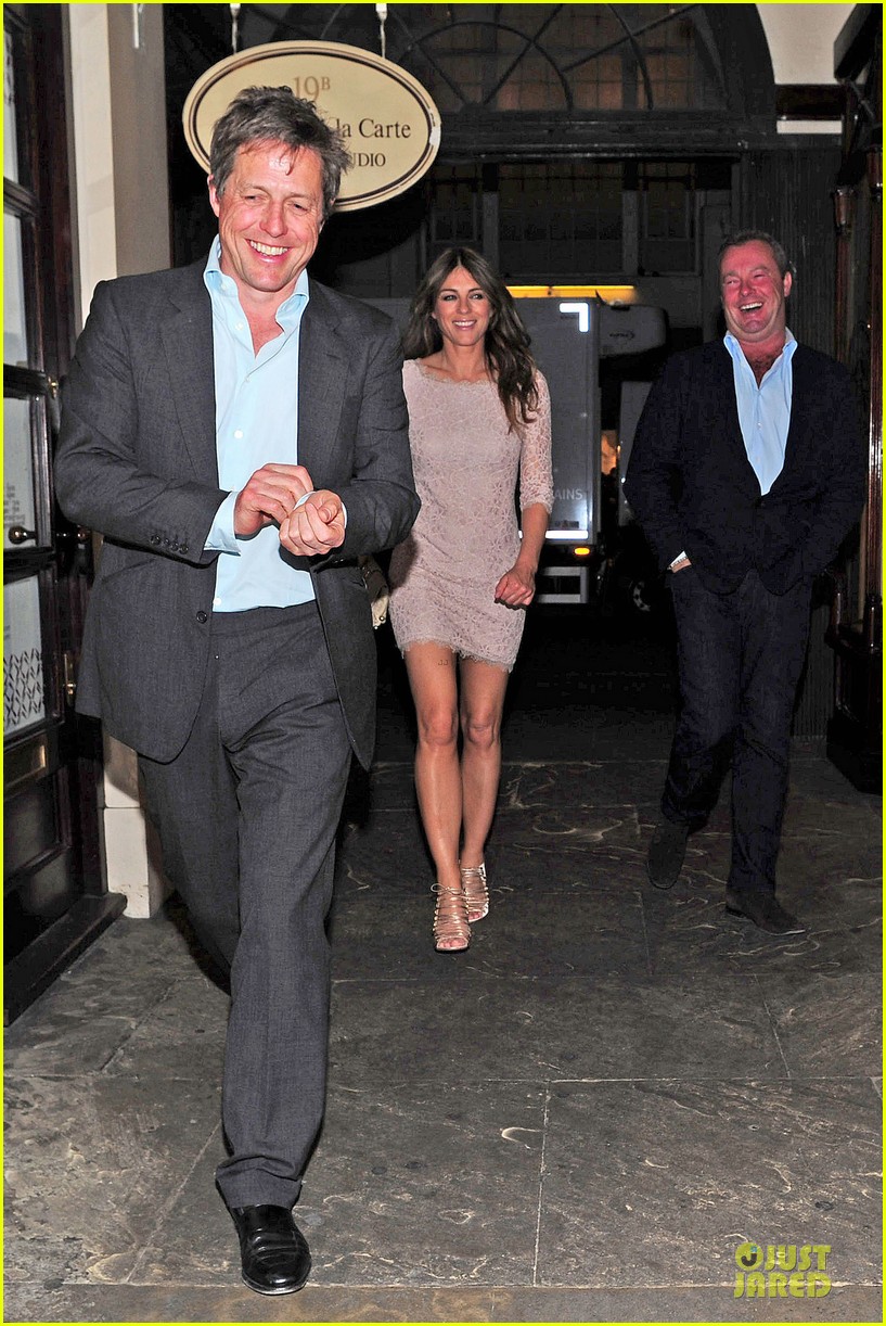 Hugh Grant & Former Girlfriend Elizabeth Hurley Look So Happy to Meet ...