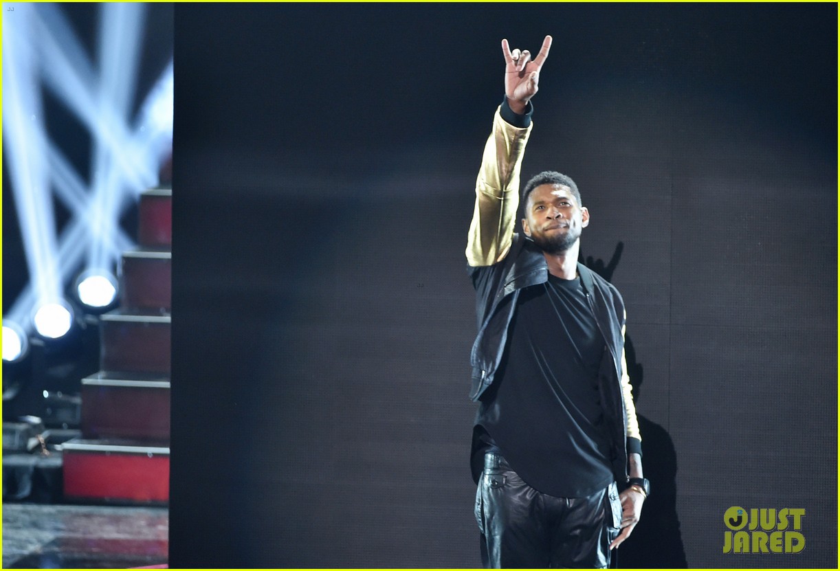 Michael Jackson's New Song Gets Premiere at iHeartRadio Music Awards ...