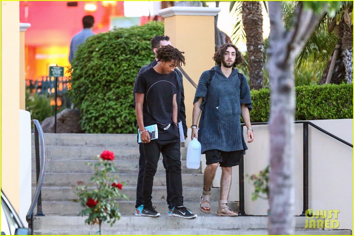 Jaden Smith's Dad Will Smith Helps Fan Announce Her Pregnancy - See the ...