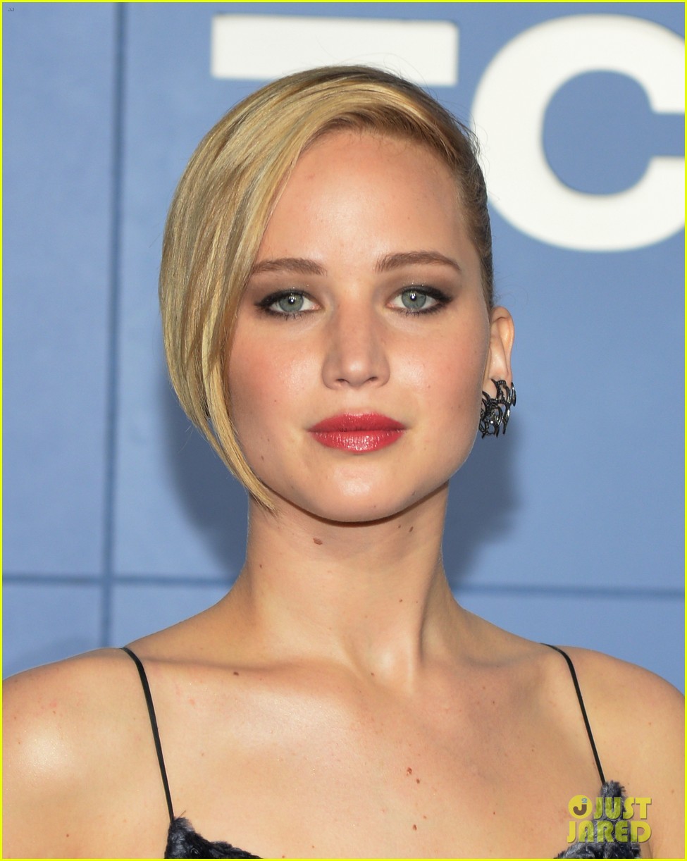 Jennifer Lawrence & Nicholas Hoult Attend 'X-Men' NY Premiere!: Photo ...