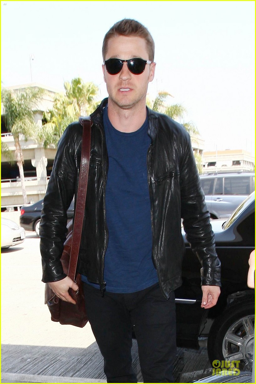 Ben McKenzie is a Tough Cop in 'Gotham' Trailer - Watch Now!: Photo ...