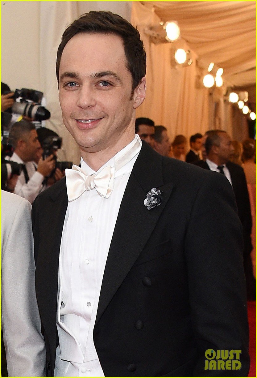 Jim Parsons & Partner Todd Spiewak Hold Hands on Met Ball 2014 Red ...