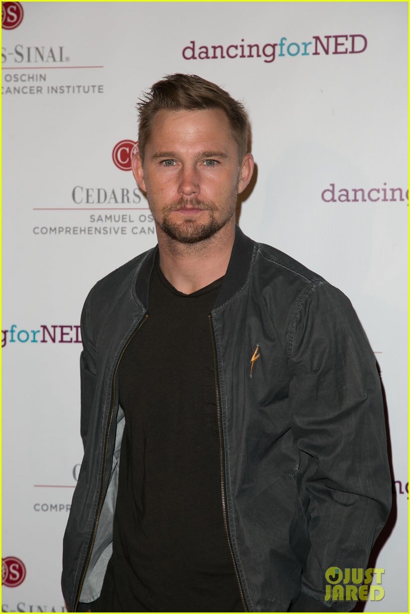 Alan Ritchson Needs Help to Fund 'Blue Mountain State' Movie!: Photo ...