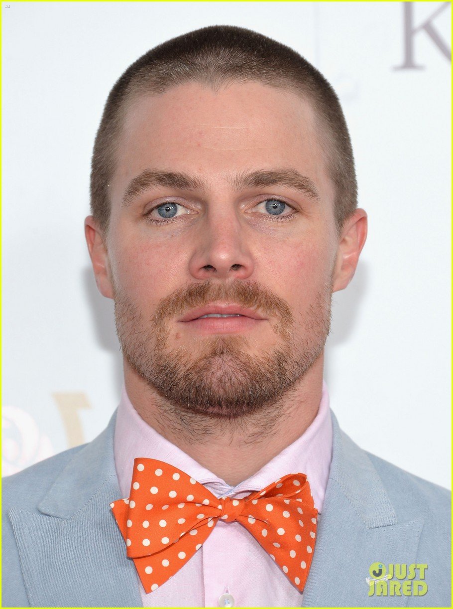 Stephen Amell & Josh Henderson Are All About Colorful Patterns at the ...