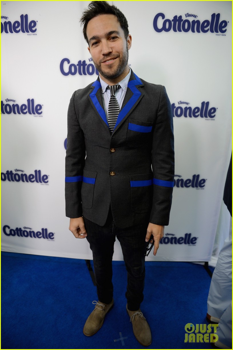 Stephen Amell & Josh Henderson Are All About Colorful Patterns at the ...