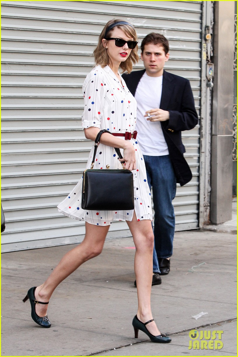 Taylor Swift's New Album is 'Coming Out Pretty Soon': Photo 3104099 ...