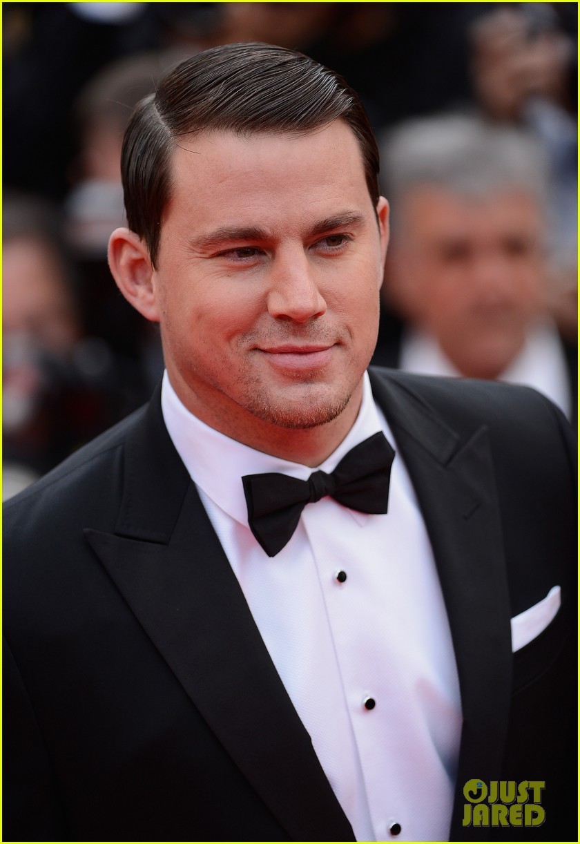Channing Tatum Takes His Tux to Cannes for 'Foxcatcher' Premiere ...