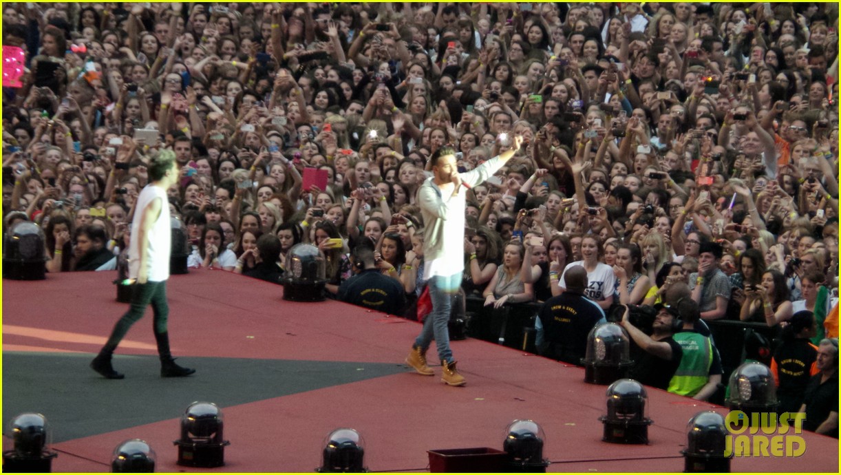 Photo: one direction wembley performance june 07 | Photo 3130329 | Just ...