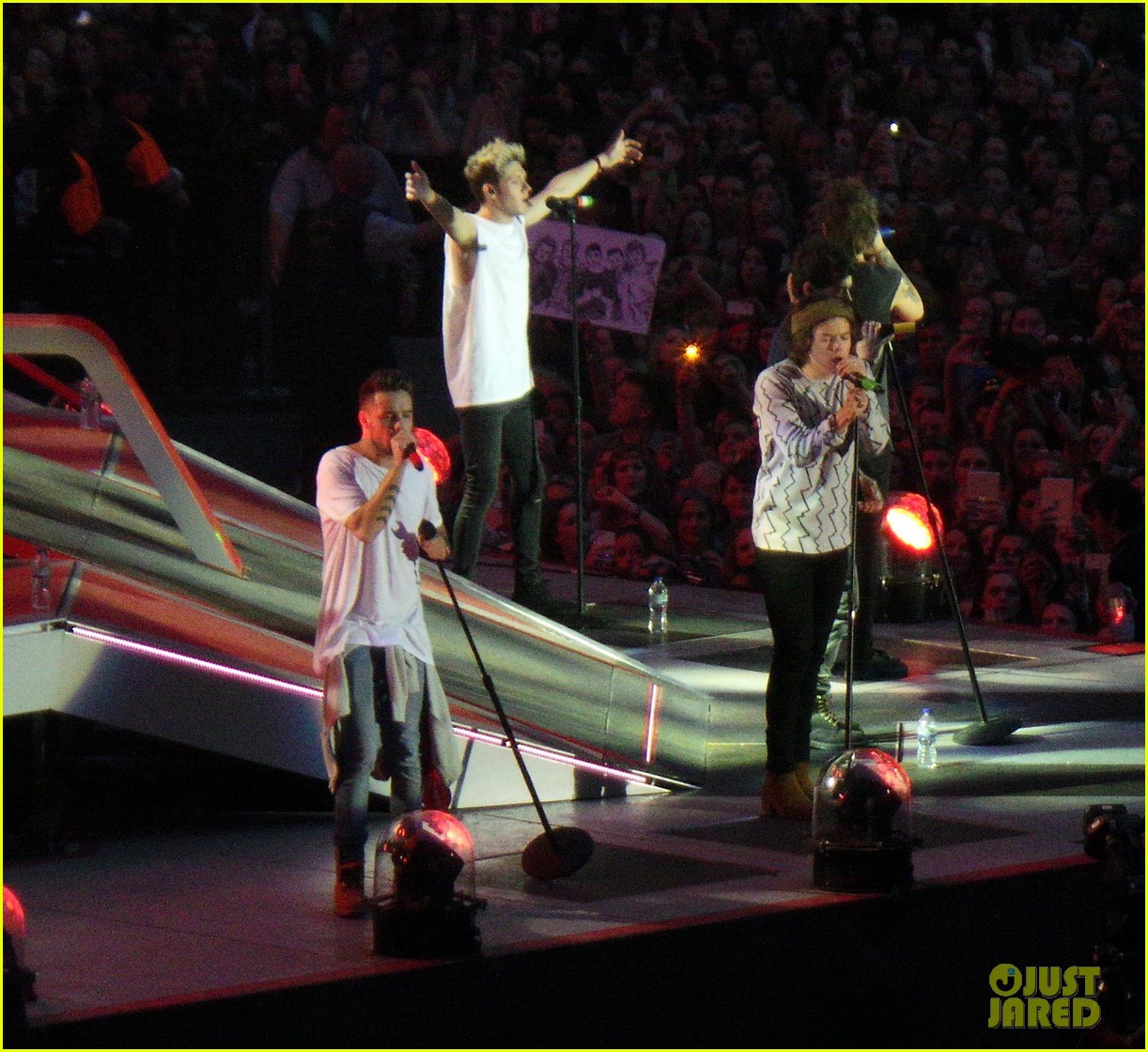 Harry Styles Says Boyfriends Should Be Supportive During One Direction ...