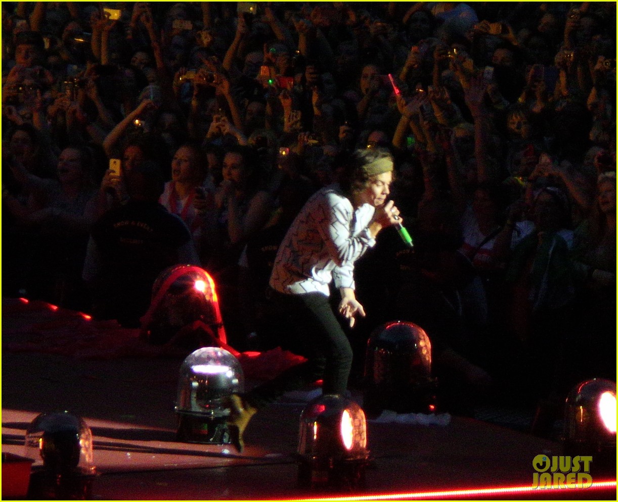 Harry Styles Says Boyfriends Should Be Supportive During One Direction ...