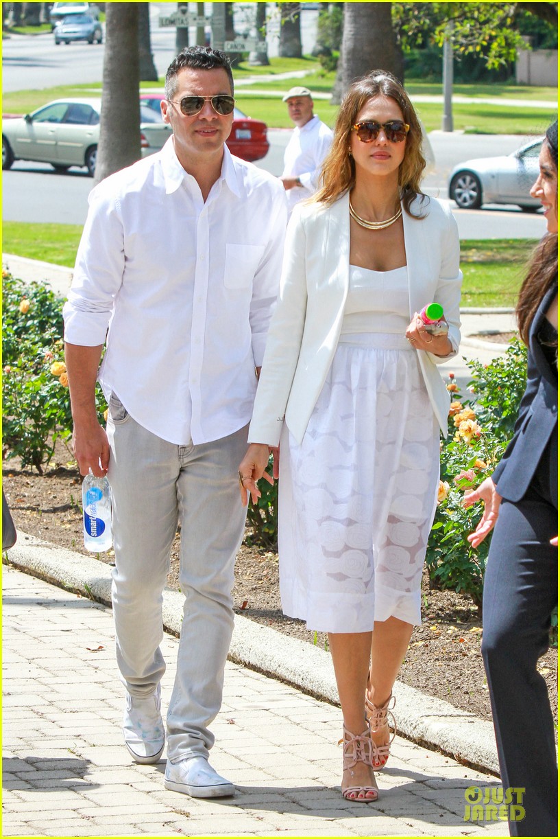 Jessica Alba Reveals Secrets To Happy Marriage to Cash Warren!: Photo ...