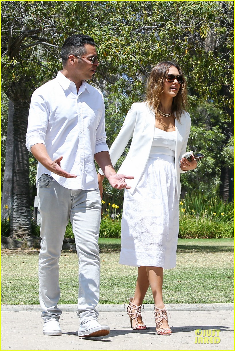 Jessica Alba Reveals Secrets To Happy Marriage to Cash Warren!: Photo ...