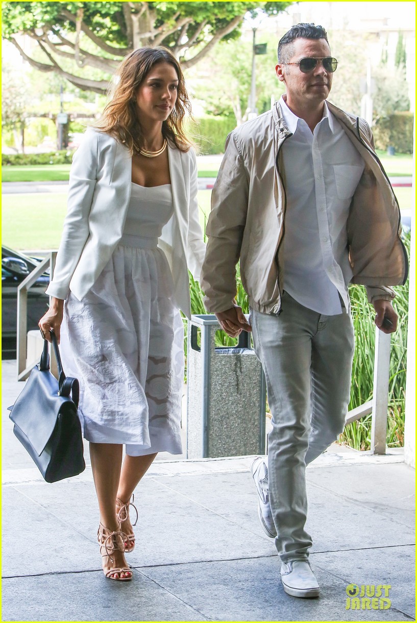Jessica Alba Reveals Secrets To Happy Marriage to Cash Warren!: Photo ...
