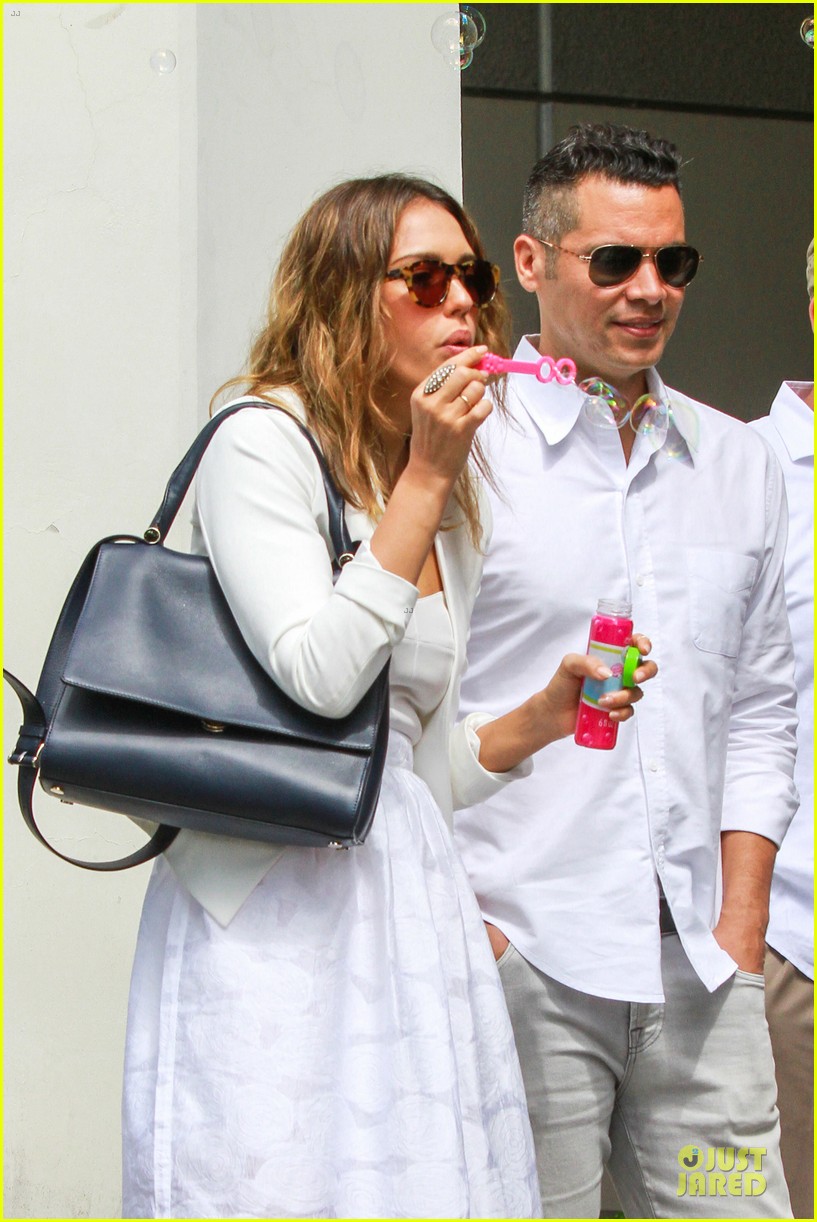 Jessica Alba Reveals Secrets To Happy Marriage to Cash Warren!: Photo ...