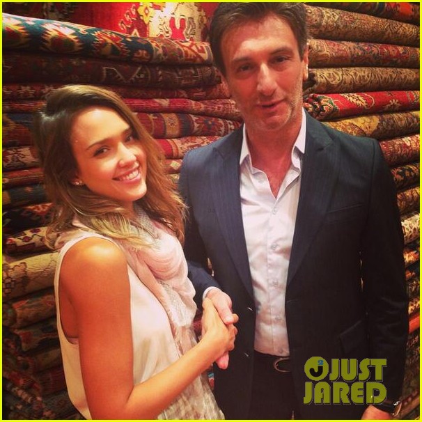 Jessica Alba Plays Royal Dress Up While Spending Time in Turkey!: Photo ...