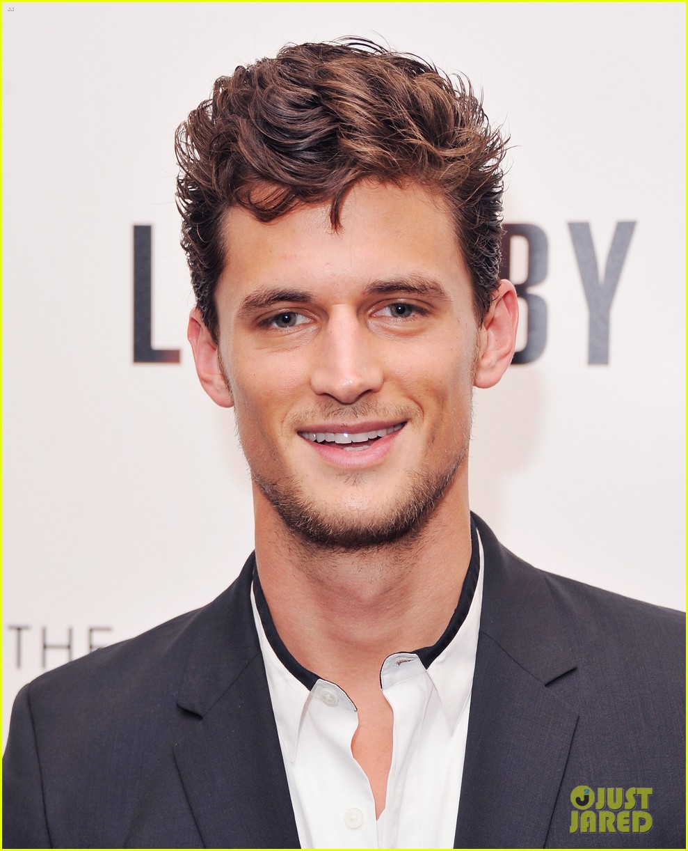 Anne V Celebrates Her Acting Debut at 'Lullaby' NYC Premiere!: Photo ...