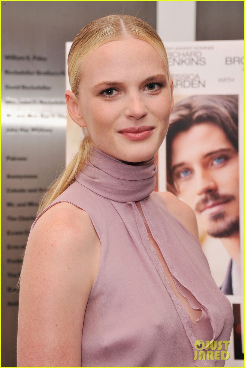 Anne V Celebrates Her Acting Debut at 'Lullaby' NYC Premiere!: Photo ...